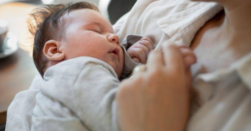 Dzikir dan Doa untuk Bayi Rewel Susah Tidur | Popmama.com